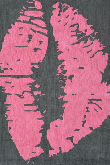 Kiss Rug in Grey by Rug Market